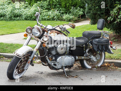 the old, rusty motorcycle on a street Stock Photo - Alamy