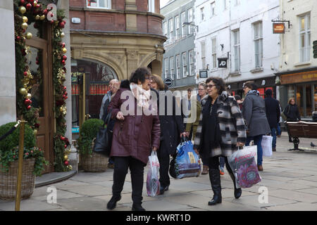 York,UK,5th January 2018,Visitors and tourists wander round historic ...