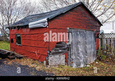 An old run down garage in Dolgarrog, North Wales Stock Photo: 30607342 ...