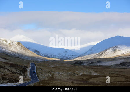 A snowy landscape in Glenshee, Scotland Stock Photo - Alamy
