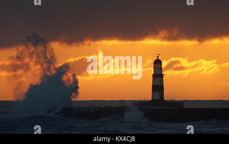 Sunrise over Seaham lighthouse near Durham Stock Photo - Alamy