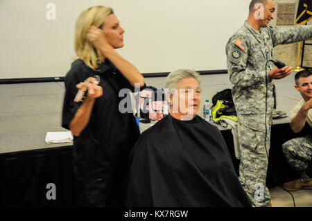 U.S. Army National Guard sponsored head shave for good causes Stock ...