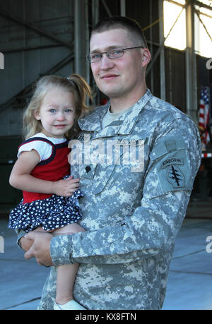 US army family fun day Stock Photo - Alamy
