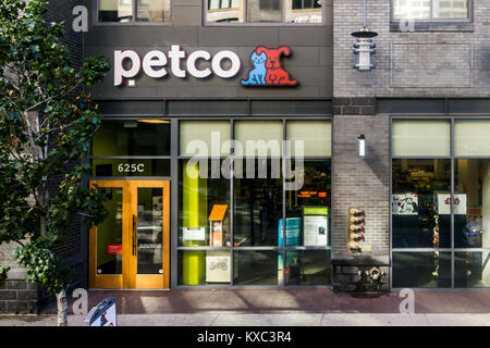 PETCO storefront - Washington, DC USA Stock Photo - Alamy