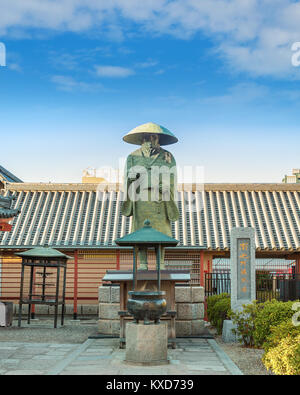 Shinran Shonin Statue at Shitennoji Temple in Osaka, Japan Stock Photo ...