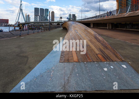 curved ramp bridge Stock Photo - Alamy
