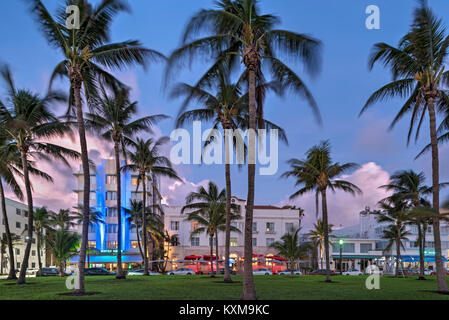 South Beach Art Deco District's Ocean Drive in Miami Beach Stock Photo ...