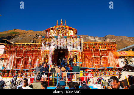 Lord Badrinath temple, Badrinath Dham, Badrinath Temple – Uttarakhand ...