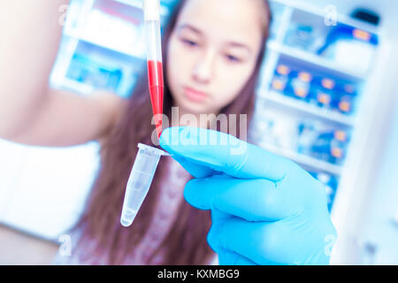 Young woman with PCR props in genetics laboratory Stock Photo - Alamy