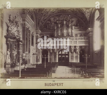 This historical photograph captures Váci utca, a major street in ...