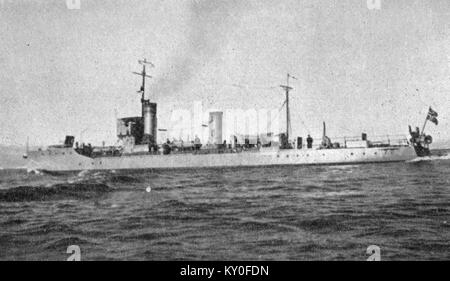 Photograph of the Norwegian naval vessel HNoMS Honningsvåg, identified ...