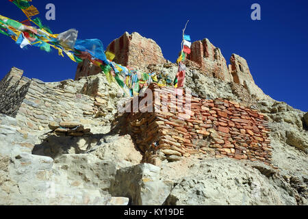 Piyang Caves and ruins in Tibet, China Stock Photo - Alamy