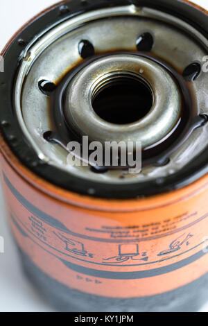 Used Dirty Oil FIlter Stock Photo - Alamy