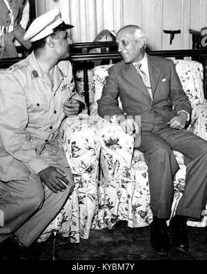 Nasser receiving Prime Minister Jawaharlal Nehru of India at the ...