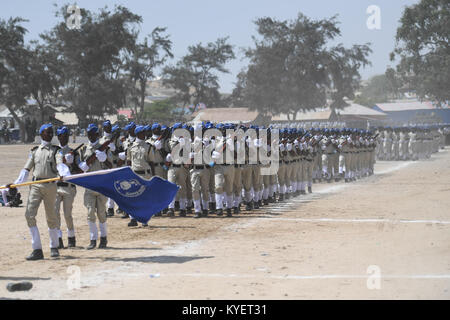 Somali police officers participate in a Basic Counter Insurgency ...