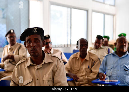 Somali police officers participate in a Women and Child Protection ...