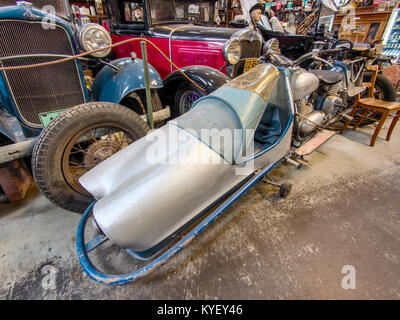 A photograph of the Ogar Motorrad, displayed at the Fahrzeugmuseum ...