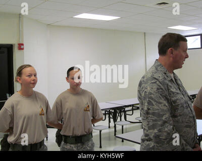 Commonwealth of Kentucky National Guard personnel meeting and awards ...