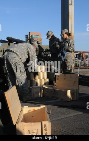 Kentucky Guardsmen of the 138th Fires Brigade, 198th Military Police ...