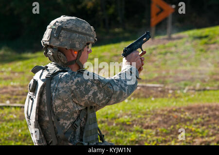 Soldiers of the Kentucky National Guard's 1st Battalion, 623rd Field ...