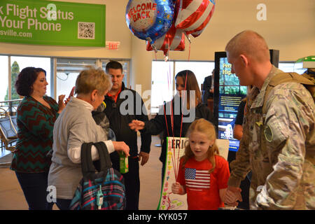 Members of the 1163d Area Support Medical Company return home from ...