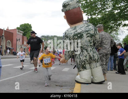 National Guard recruitment with inflatable figure Stock Photo - Alamy