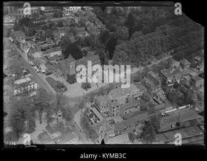 Aerial photograph of Zeist, captured between 1920 and 1940, showcasing ...