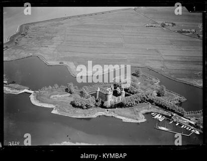 Aerial photograph of Muiden, a town in the Netherlands, taken between ...