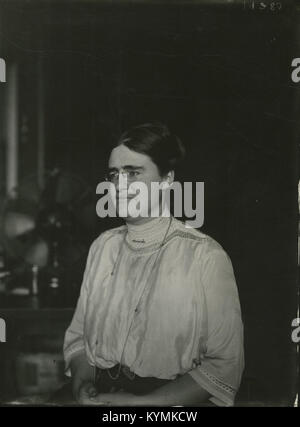 A portrait of Johanna Westerdijk (1883-1961), a pioneering Dutch ...