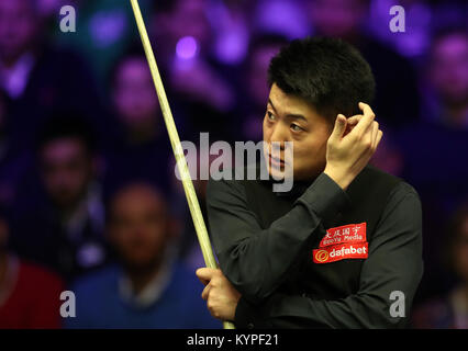 Liang Wenbo during day two of the 2018 Dafabet Masters at Alexandra ...