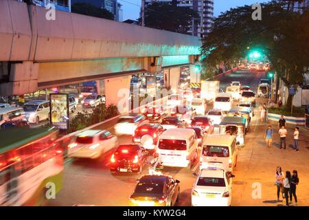Traffic jam Manila Philippines Stock Photo - Alamy