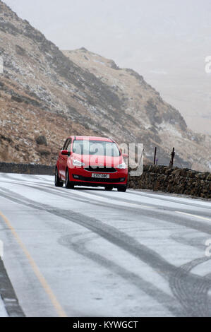 Llanberis, Gwynedd, Wales, UK. 16th May, 2015. Competitors preparing ...