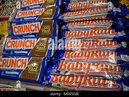 Chocolates and sweets on shelves in a Tesco store Stock Photo - Alamy