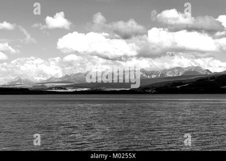 Orava reservoir with High Tatras Stock Photo - Alamy
