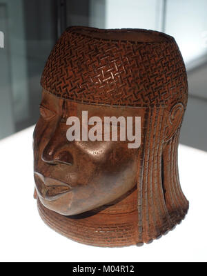 A brass bust of an oba king from the Benin Kingdom in Nigeria, dating ...