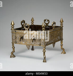 This Islamic-period brazier of Sultan al-Malik al-Muzaffar exhibits ...