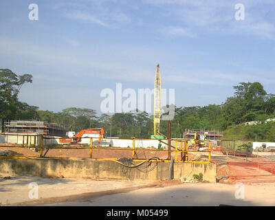Construction of MRT station in Singapore Stock Photo - Alamy