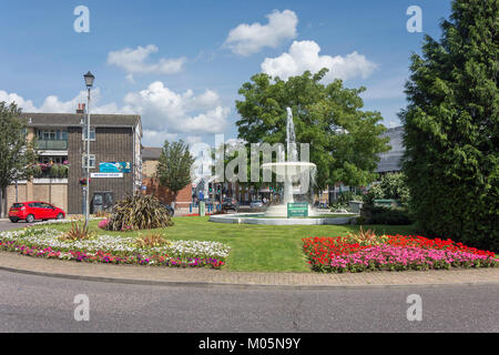 Turners Hill Fountain, Cheshunt, Hertfordshire, England, United Kingdom ...
