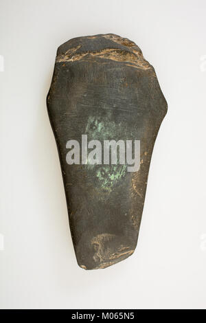 The Broken Rhomboid Palette, housed at the Metropolitan Museum of Art ...