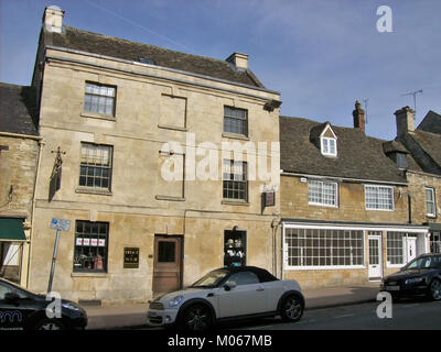 Burford High Street buildings illustrate historical architecture with ...