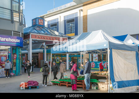 Queensmead shopping centre, Farnborough, Hampshire, England, United ...