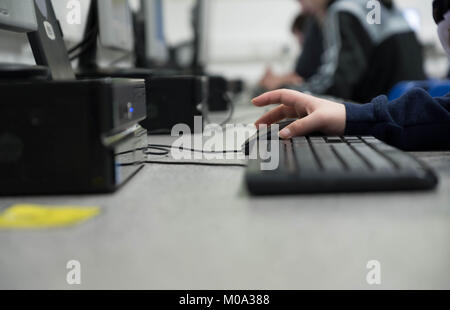 Secondary school ICT suite Stock Photo - Alamy