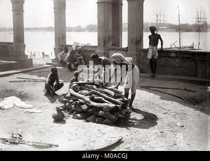 Corpse on funeral pyre, cremation, Calcutta, India, c1870's Stock Photo ...