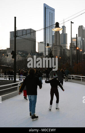 Ice skating ribbon. Maggie Daley Park, Chicago, Illinois Stock Photo ...