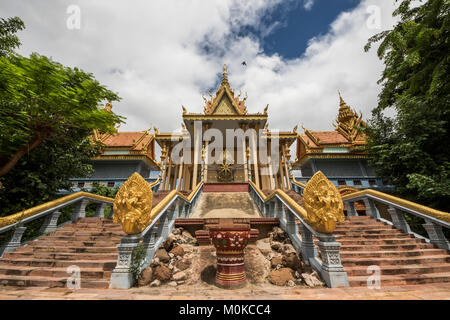 The Wat Samrong Knong Buddhist temple in Battambang, Cambodia Stock ...