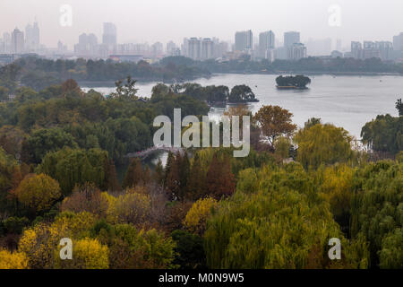 Autumn scenery at a park in Jinan City, east China's Shandong Province ...