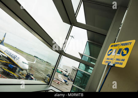 New Ryanair signage with the categories for boarding with cabin baggage ...