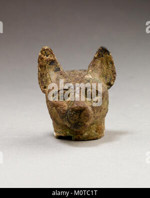 This head sculpture represents ancient Egyptian royal artistry and ...