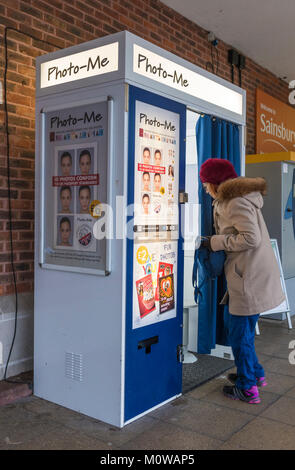 Photo-Me photo booth for passport photos Stock Photo - Alamy