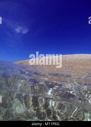 Kent Island, Barnard Island Group National Park, Great Barrier Reef ...